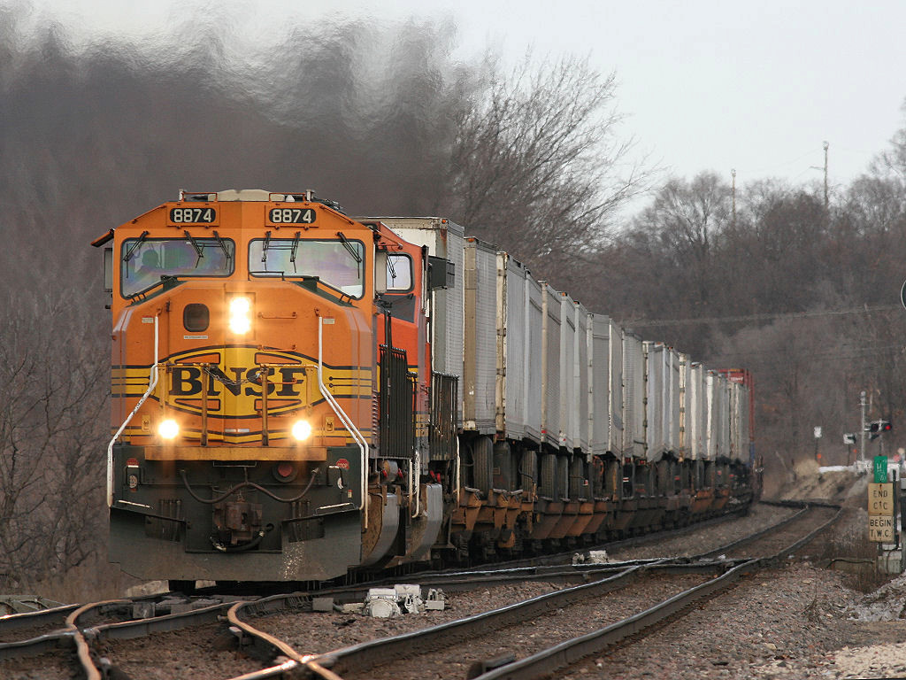 BNSF 8874